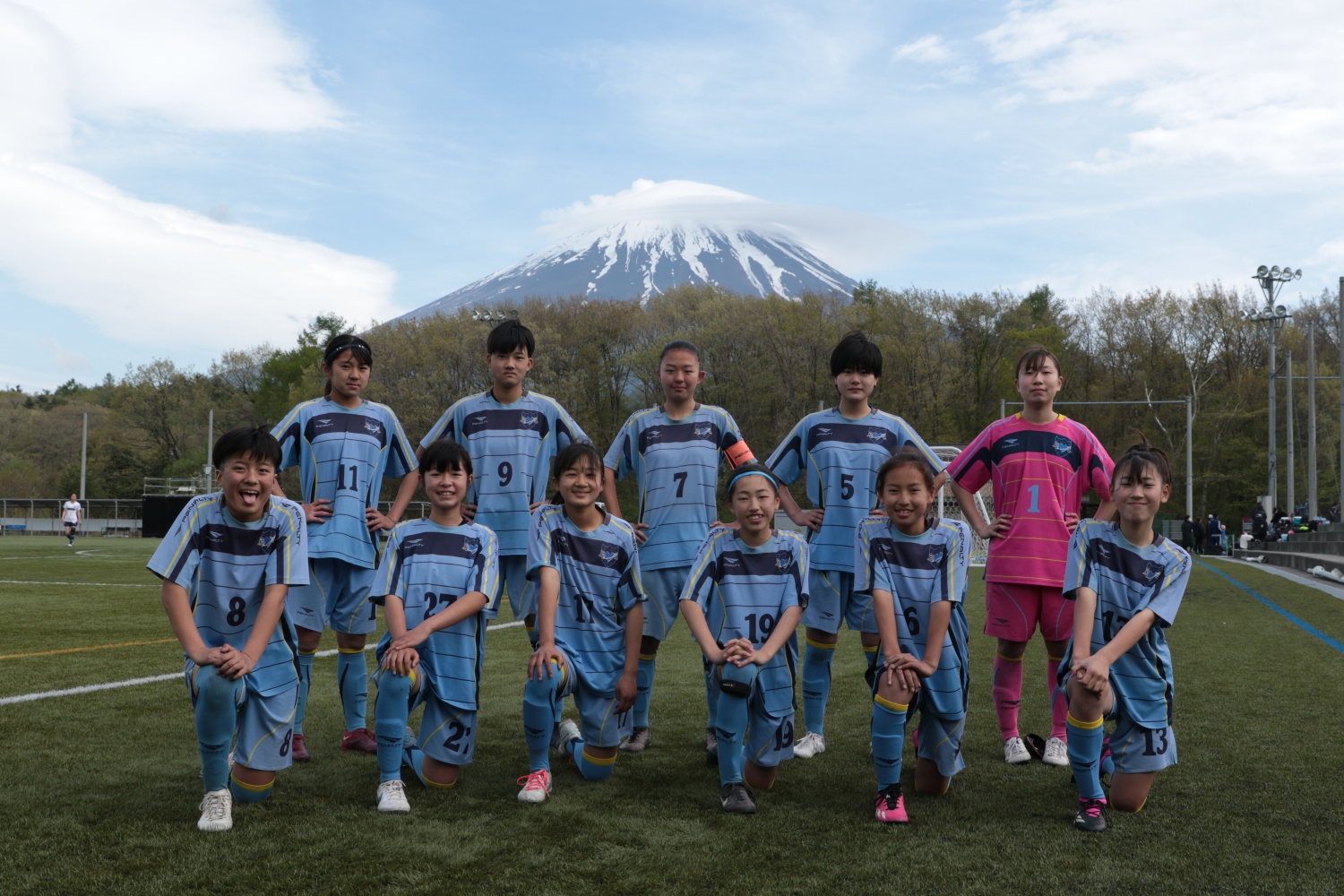 2023年度厚木招待表紙 | 写真共有サービス 30days Album