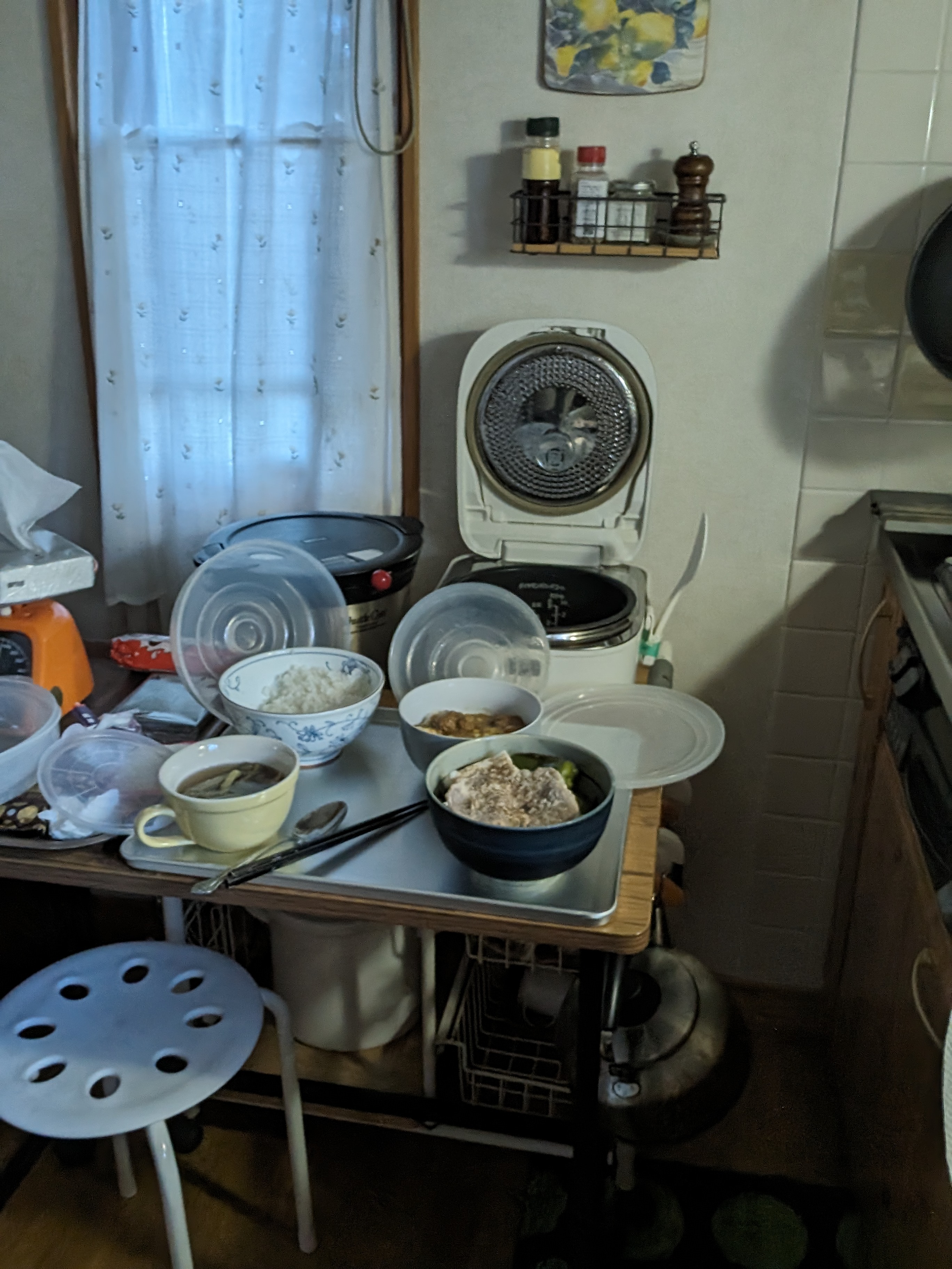 【画像】俺の6月4日か6月5日の食事がこれWWWWWWWWWWWWWWWWWWWWWWWW [848826111]